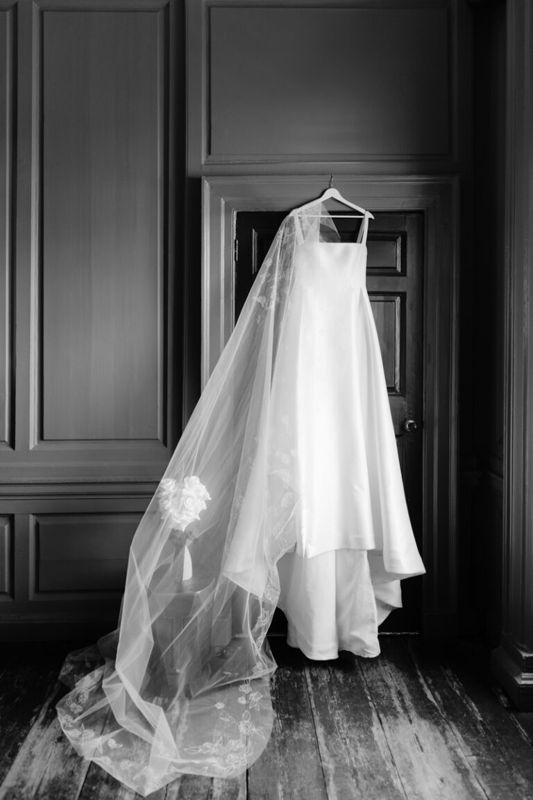 Modern Vintage Elegance with Lena Freitag Weddings in Dublin